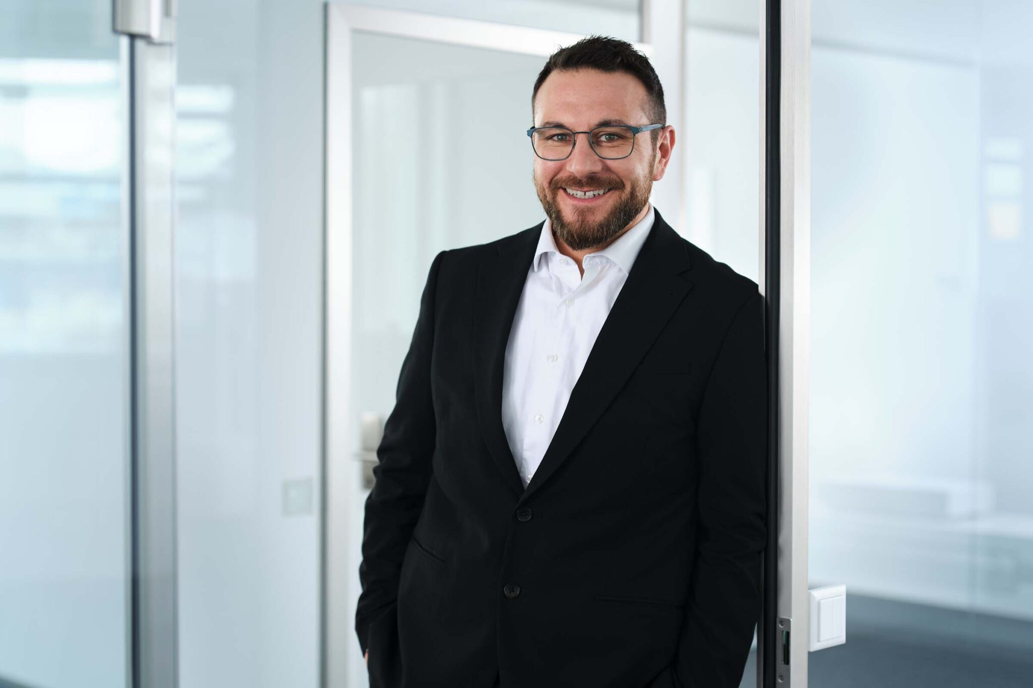 RHEL Software Reservations Now on Azure - SCHNEIDER IT MANAGEMENT